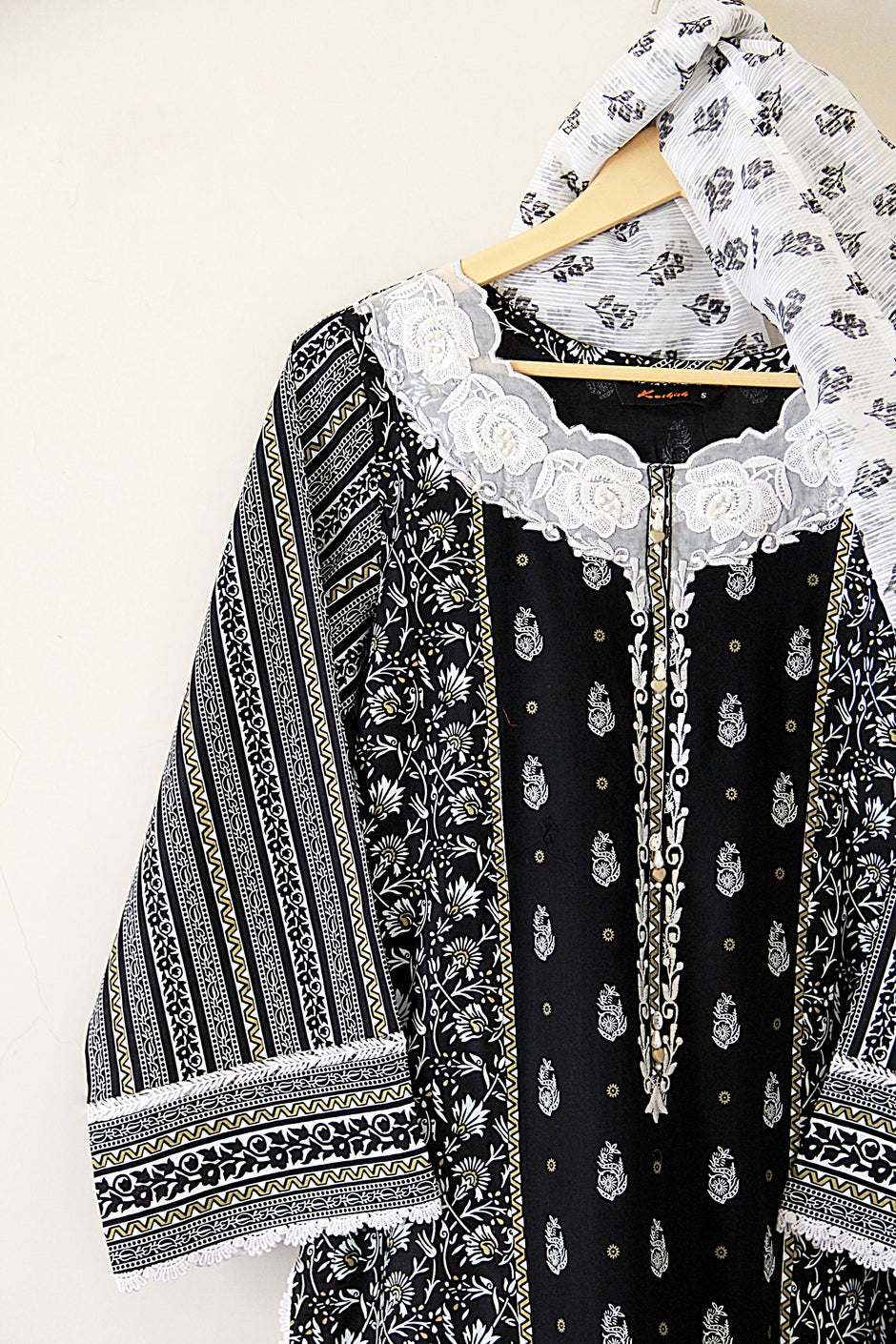 Kashish Pakistan - Official Website - Ready-to-Wear – KashishPakistan